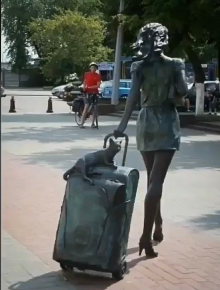 20 Modern Sculptures From Around The World | DigiDame